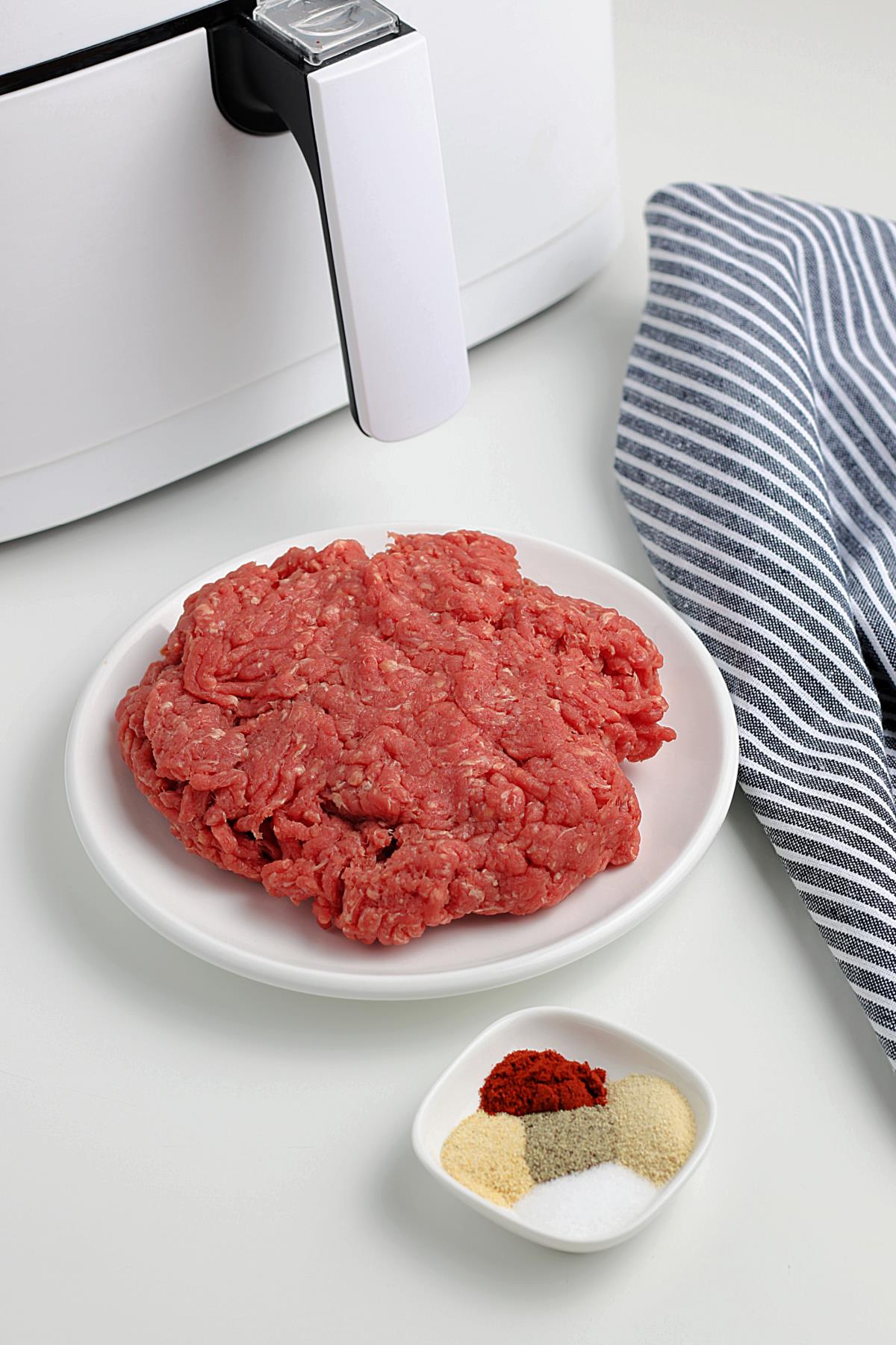 Air Fryer Hamburgers - Perfect Juicy & Slightly Crispy Patties - Savor ...